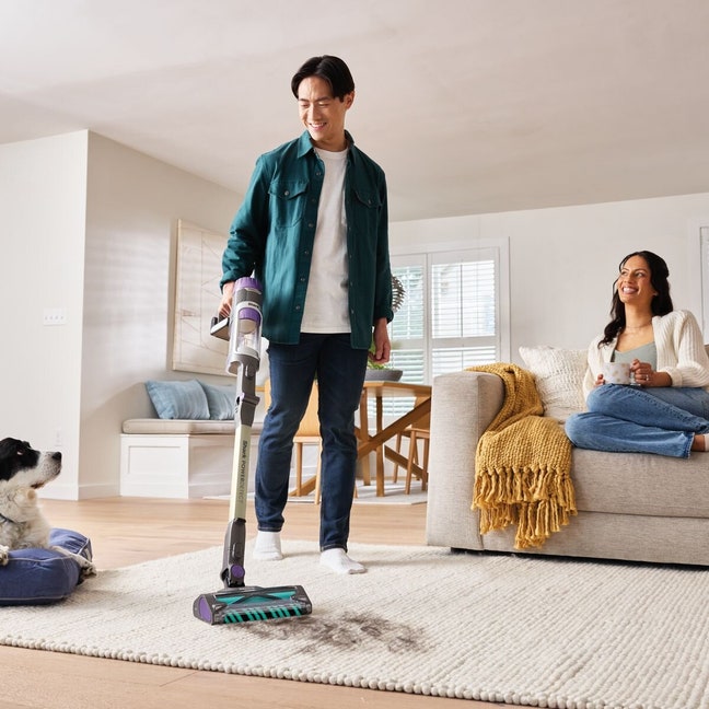 Shark Cordless PowerDetect Clean & Empty System IP3251 | Appliances Online
